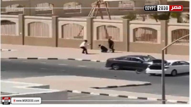 اعتداء وحشي على امرأة وسحلها بالشارع تفاصيل صادمة توك شو مصر 2030