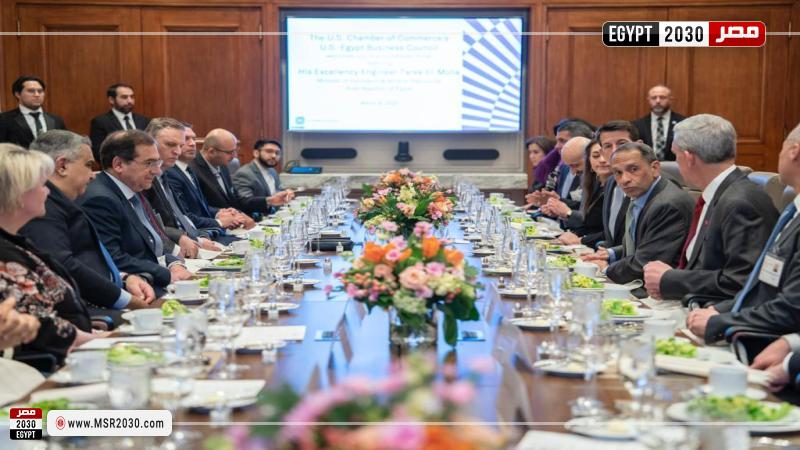 وزير البترول يلتقي المسئولين التنفيذيين بالشركات الأمريكية في المائدة