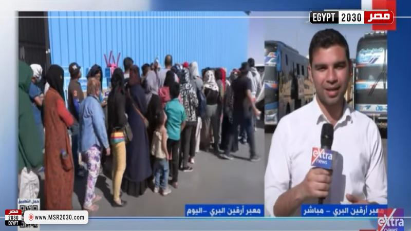 شاهد معبر أرقين البري يستقبل آلاف المصريين والأجانب العائدين من